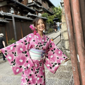 李家everydayのサラのプロフィール！整形してる？サラの病気とは？サラの彼氏はEK？結婚の予定は？ | havicoco