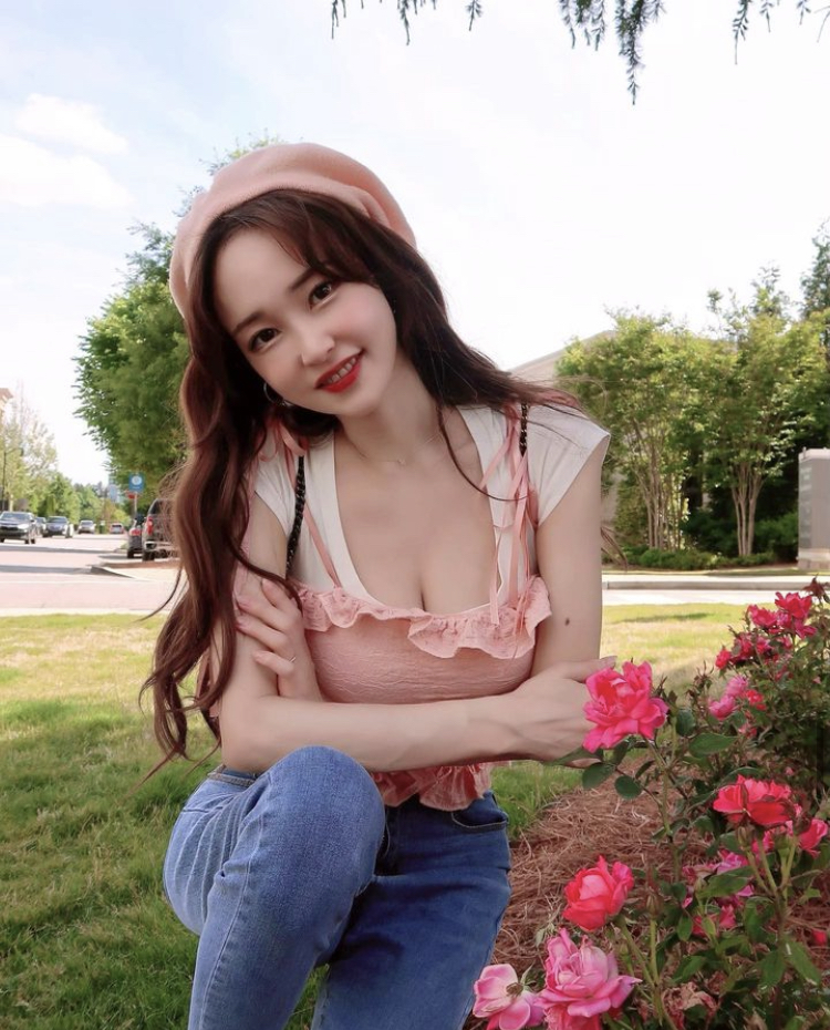 Youtuberのぷにって誰？本名や年齢などプロフィール！日韓カップルの子供も気になる♡ | havicoco