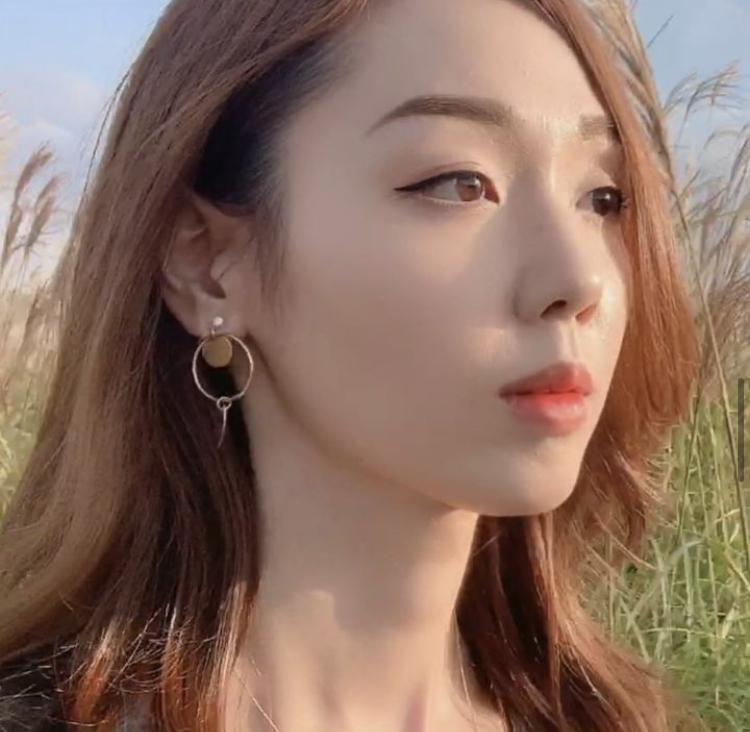 Youtuberはるのハルハルの本名や年齢などプロフィール！離婚して再婚した？現在子供もいる？ | havicoco